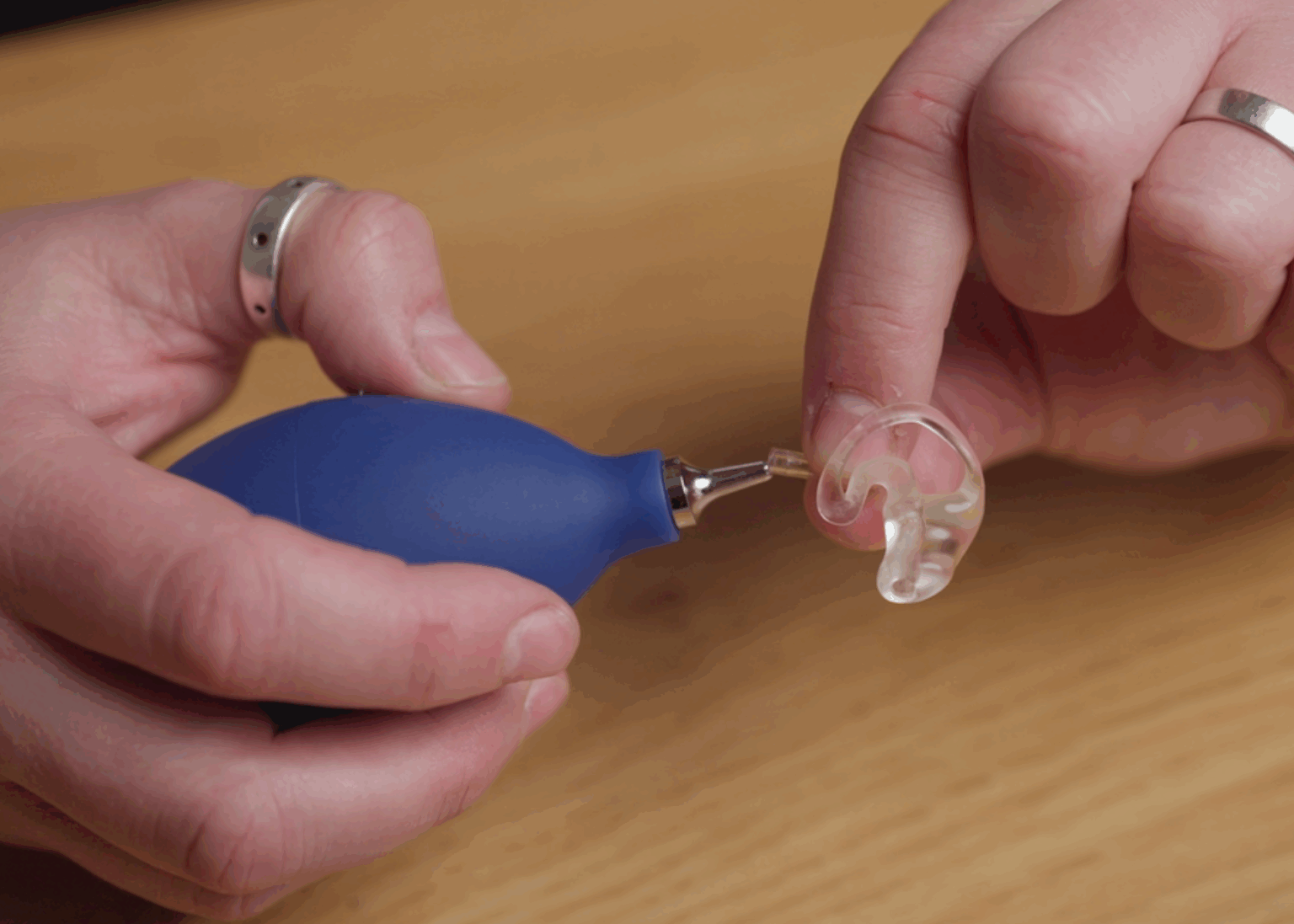 Cleaning and maintaining hearing aids | Nightingale Hammerson